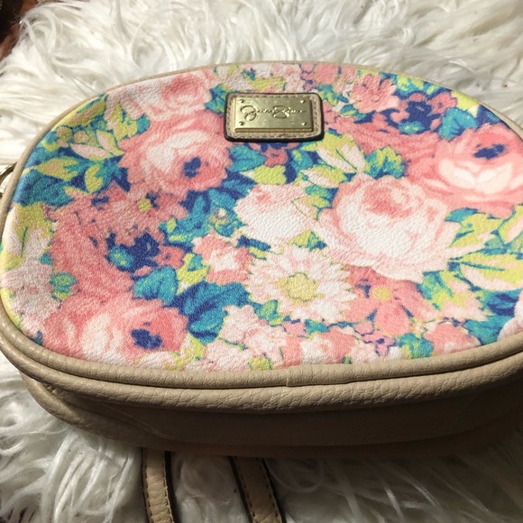 Jessica Simpson | Bags | Jessica Simpson Crossbody Bag | Poshmark